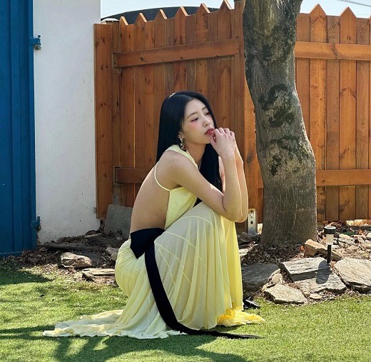 韩国女团lovelyz成员李美珠SNS晒美照展现性感诱惑魅力_韩国娱乐新闻_